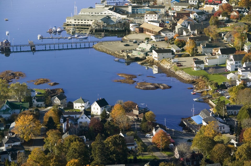 Explore Midcoast & Brunswick - Your Ideal Community