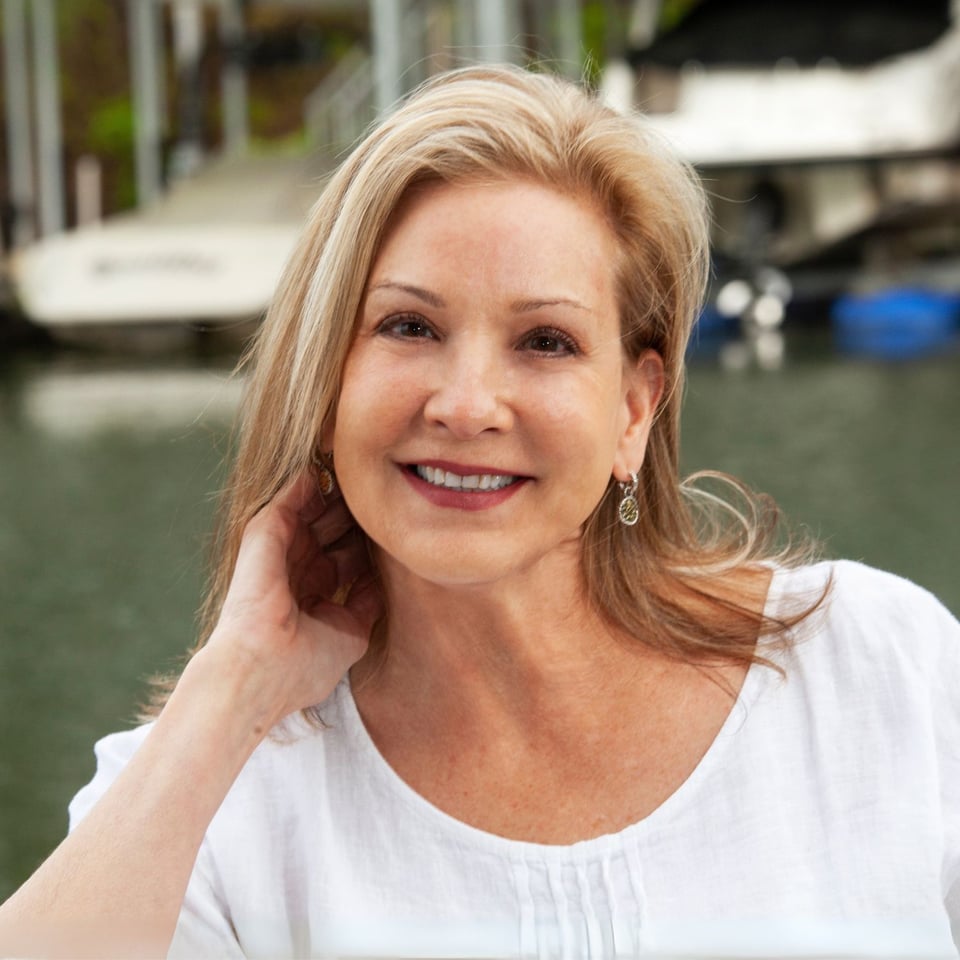 Meet Teresa Smith | Team Lead | Living on Lake Lanier