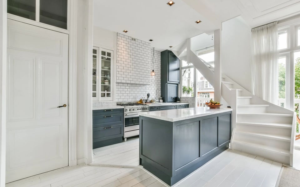 3 Most Important Things To Remember When Selling A Home That You Still ...