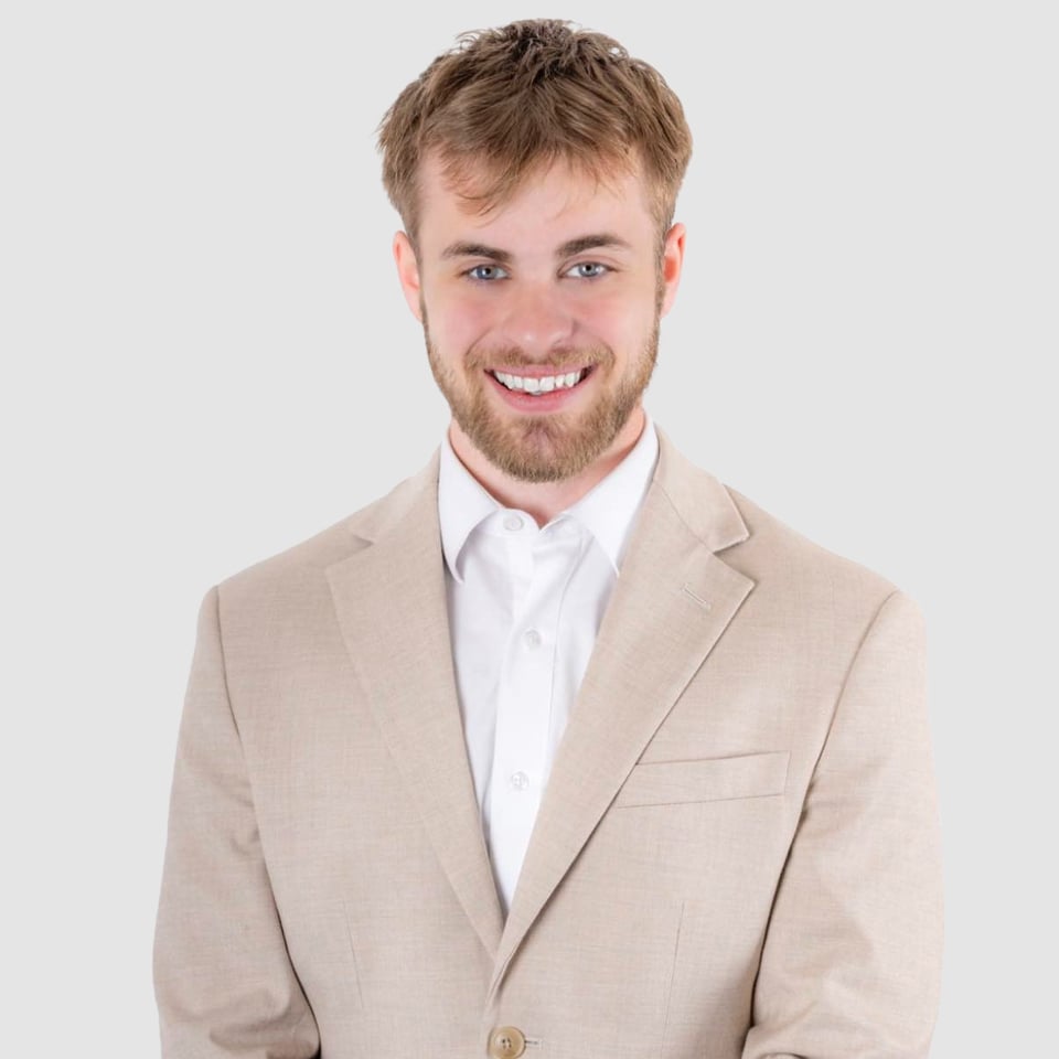 Aiden Avtgis: Premier Canton Real Estate Agent | Discover Excellence