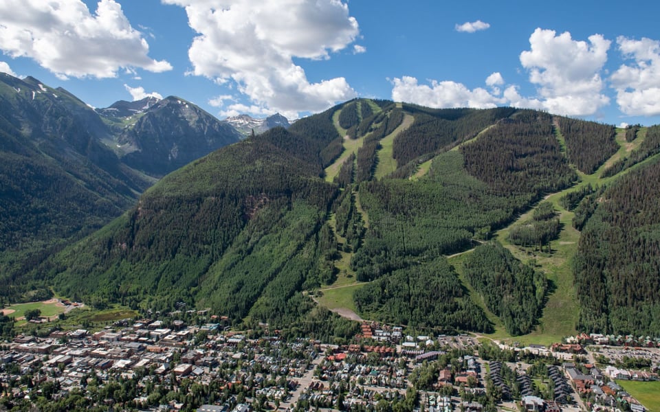 Glen Lyon & Cascade Village | Vail Neighborhoods