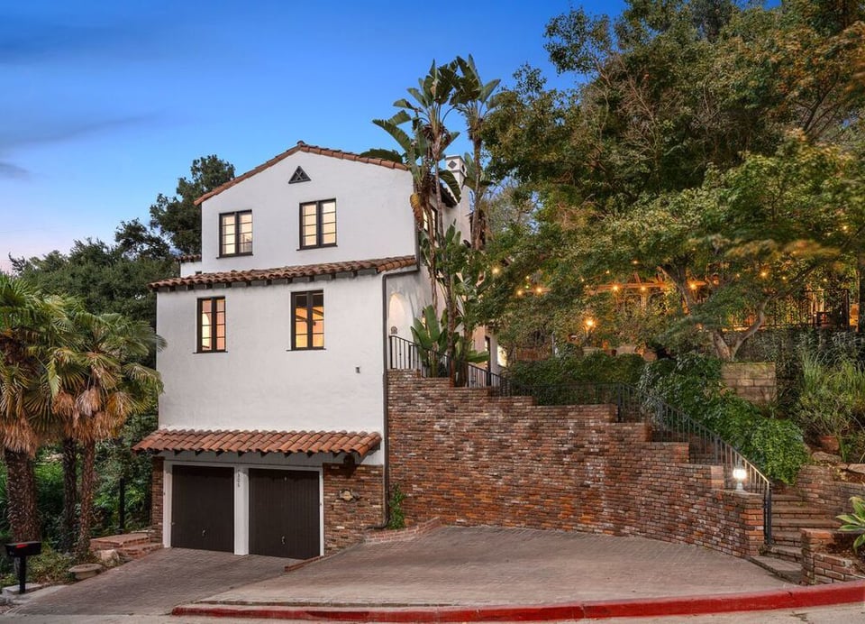 7306 Pyramid Dr, Hollywood Hills