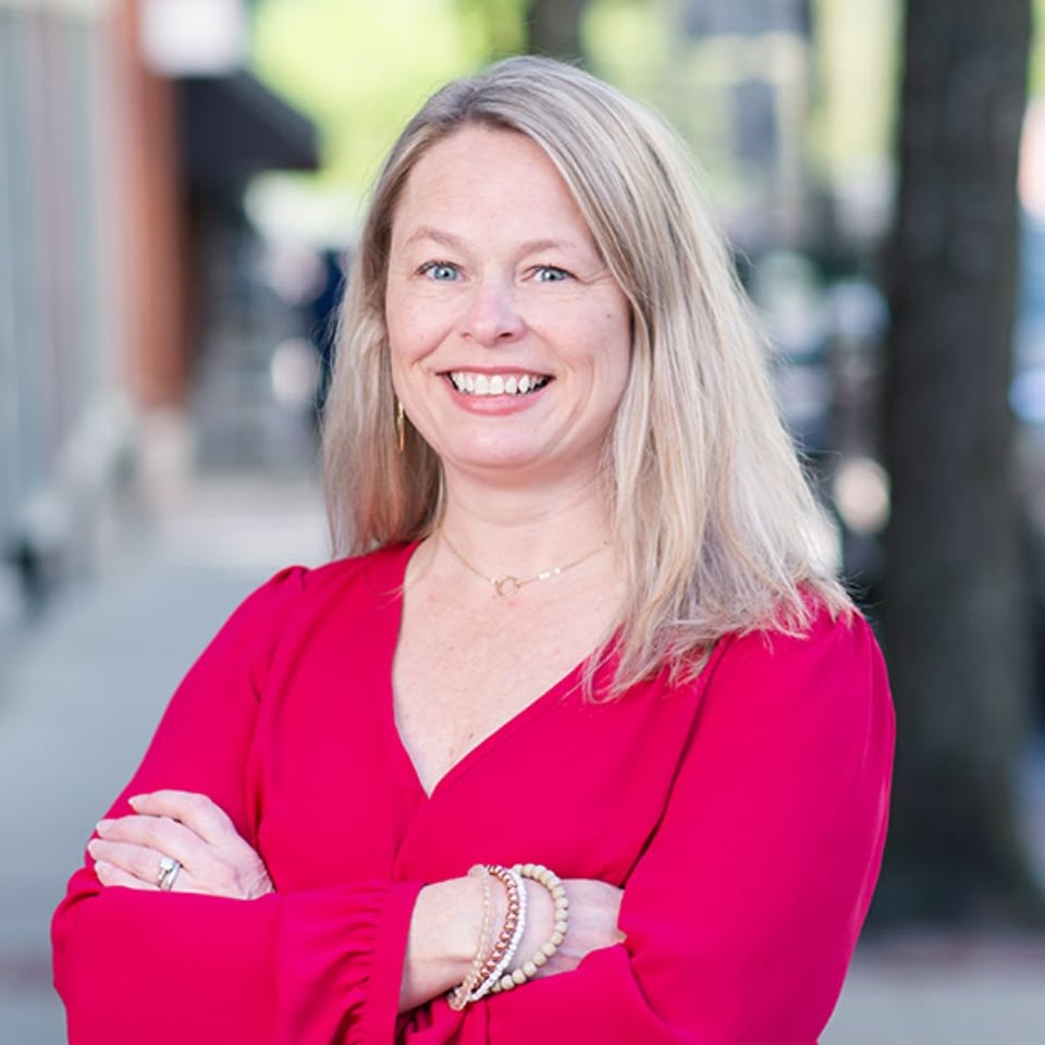 Courtney Bell Asheville Realtor – Buy & Sell in Asheville