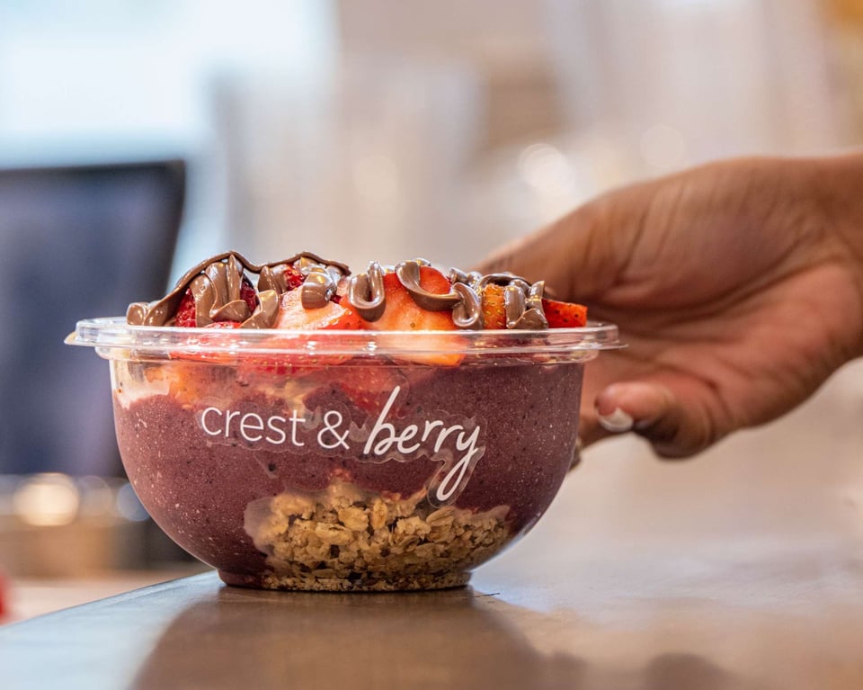 Healthy Island Eats: Acai Bowls and Smoothies at Crest and Berry