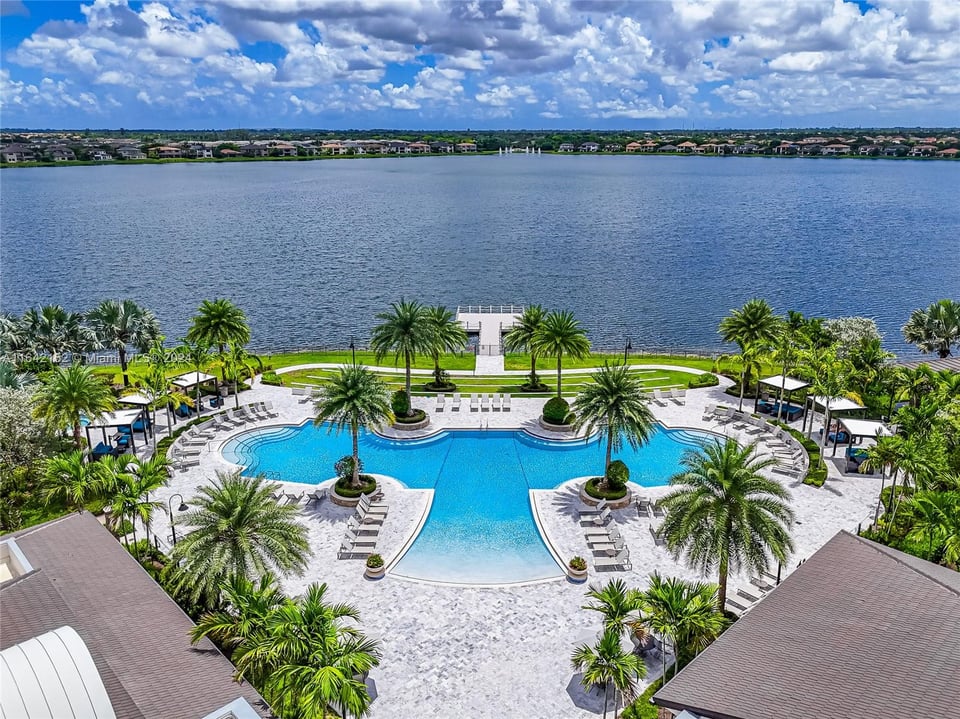 Watercrest | Neighborhood Guide | Erika Milhauser