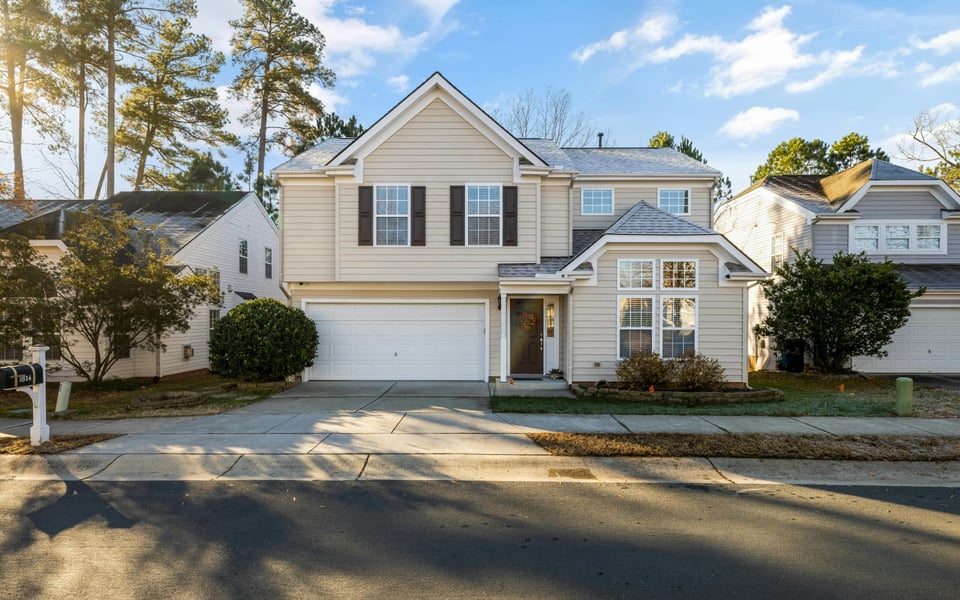 Clarkson | Neighbourhood Guide | Sam McDadi Brokerage