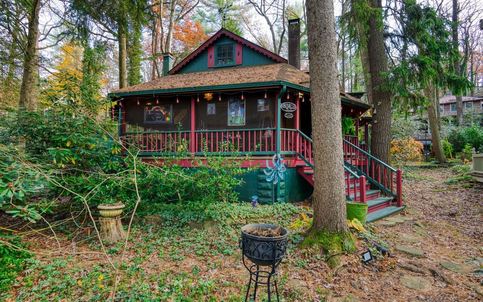 Mount Gretna, PA Real Estate Guide | Sarah Lingle