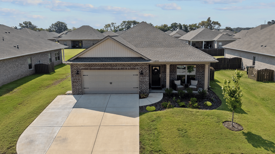 Madison, AL Homes for Sale: Stunning 4-Bedroom, 3-Bathroom Home with ...