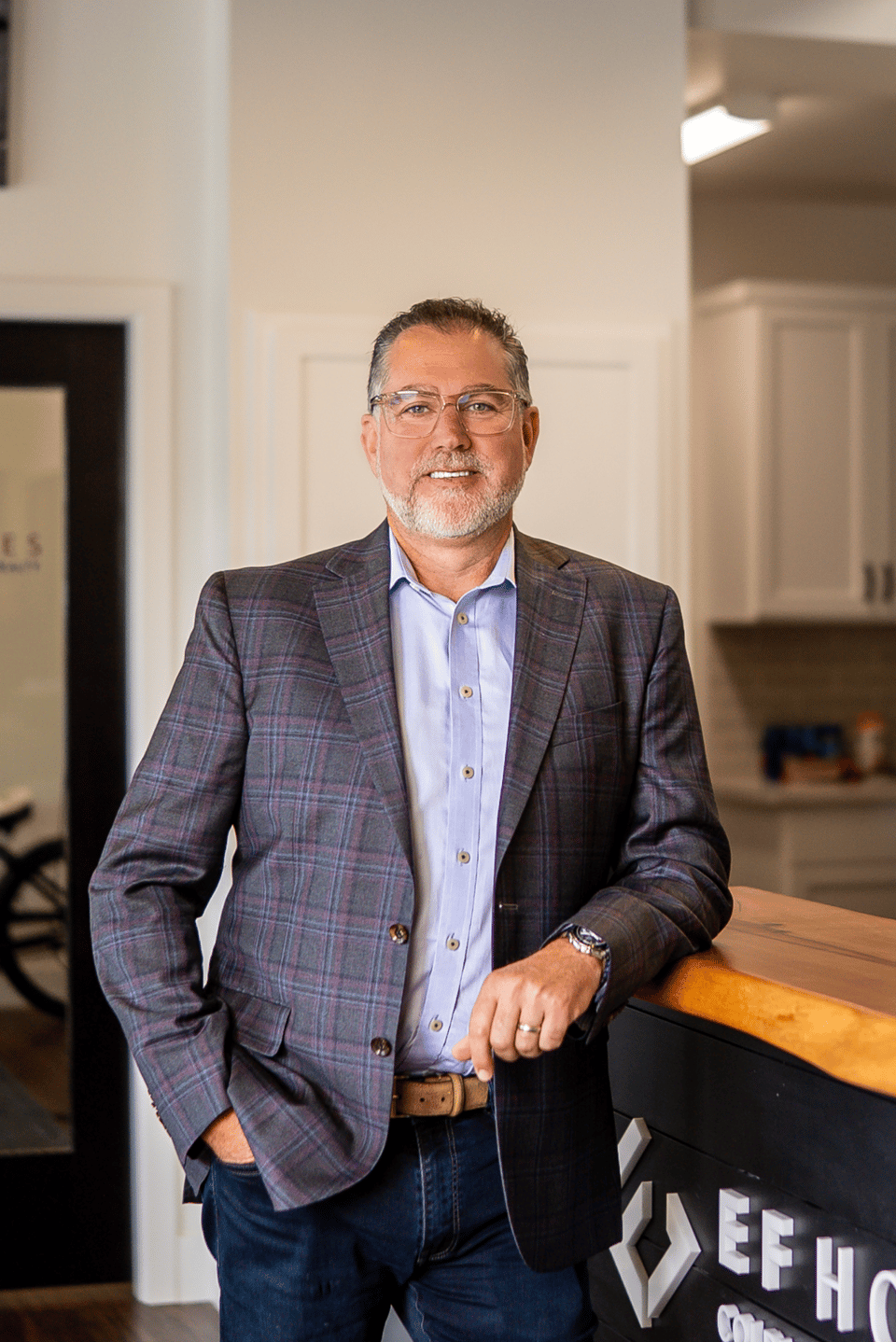 Erick Fernandez – Client-Focused Real Estate Advisor