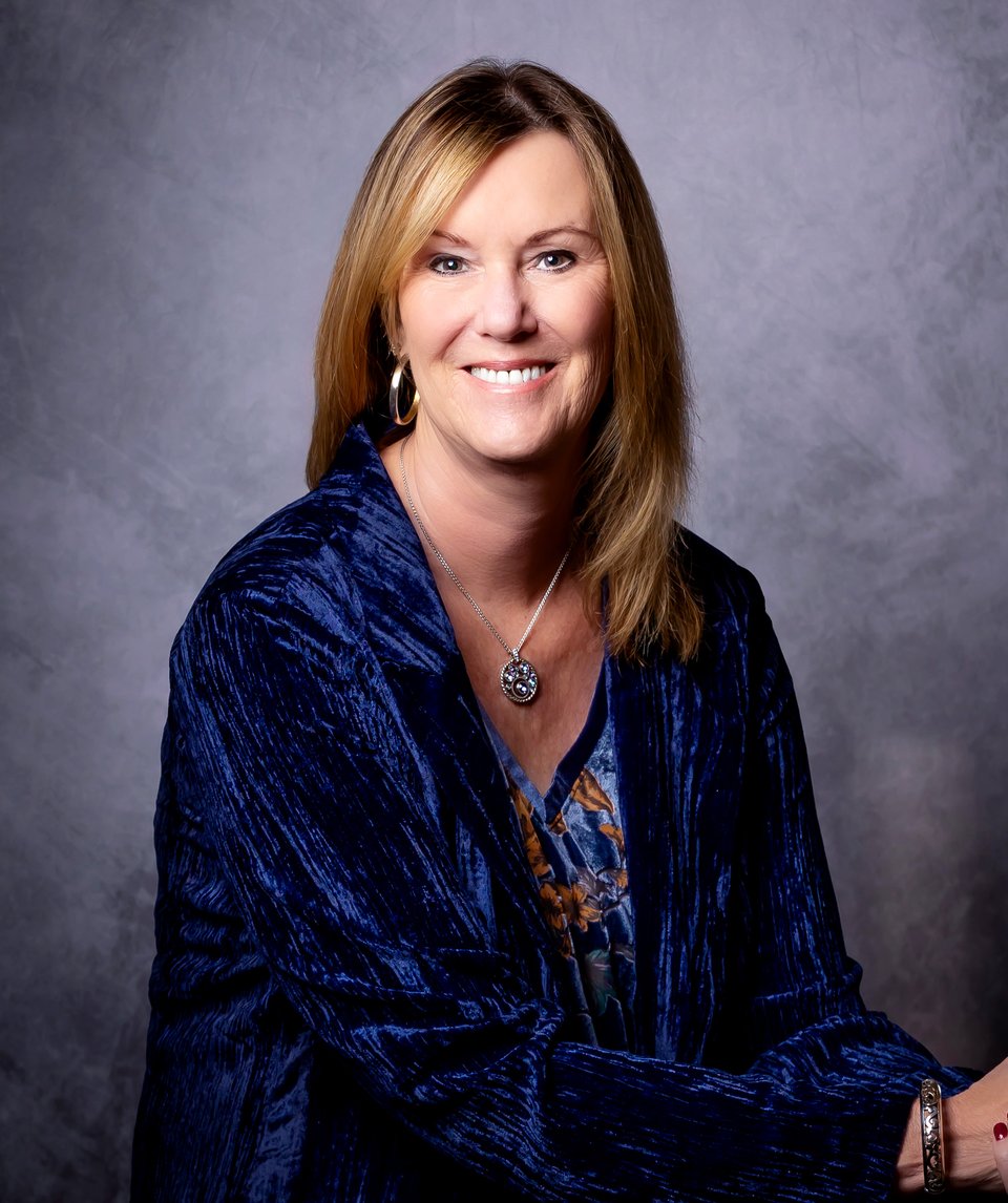 Robin Watson | Susan Ellis Real Estate Group