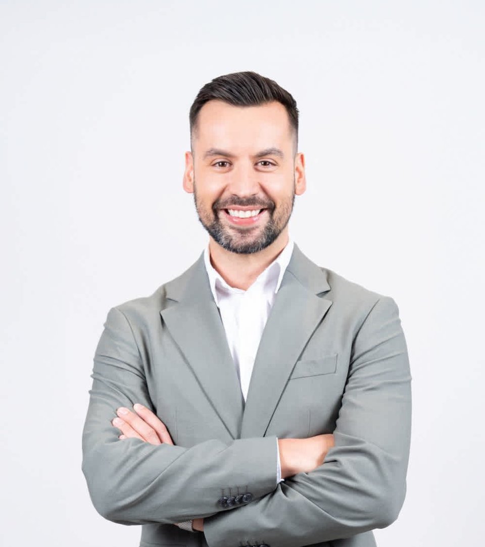 Carlos Jacinto | SERHANT.