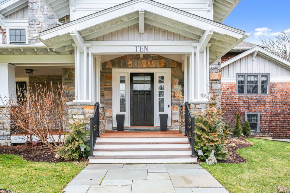 What Does "Accepting Backups" Mean in Real Estate?