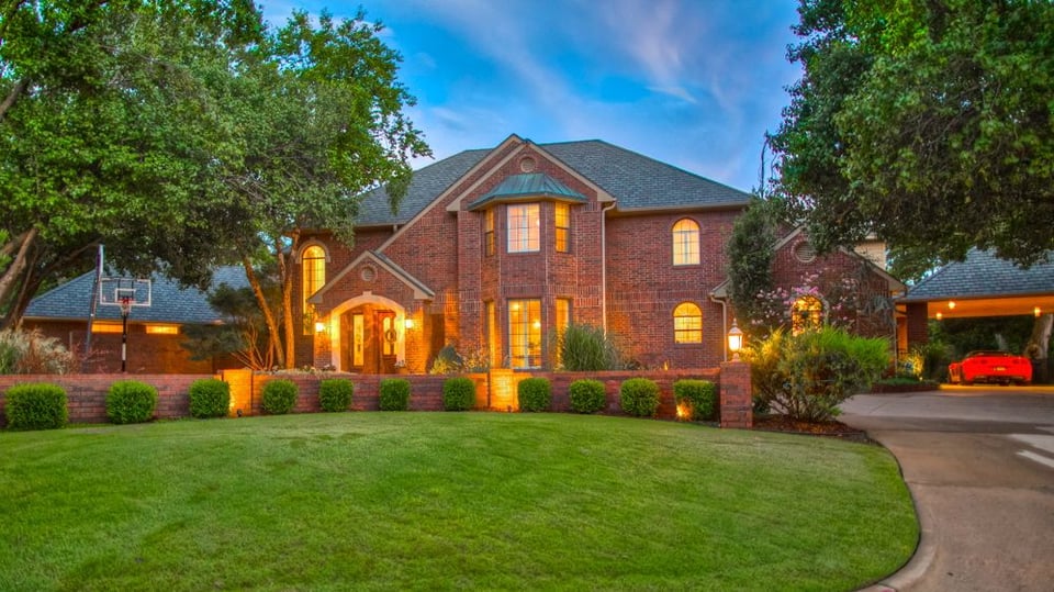 Moore | Neighborhood Guide | Wyatt Poindexter