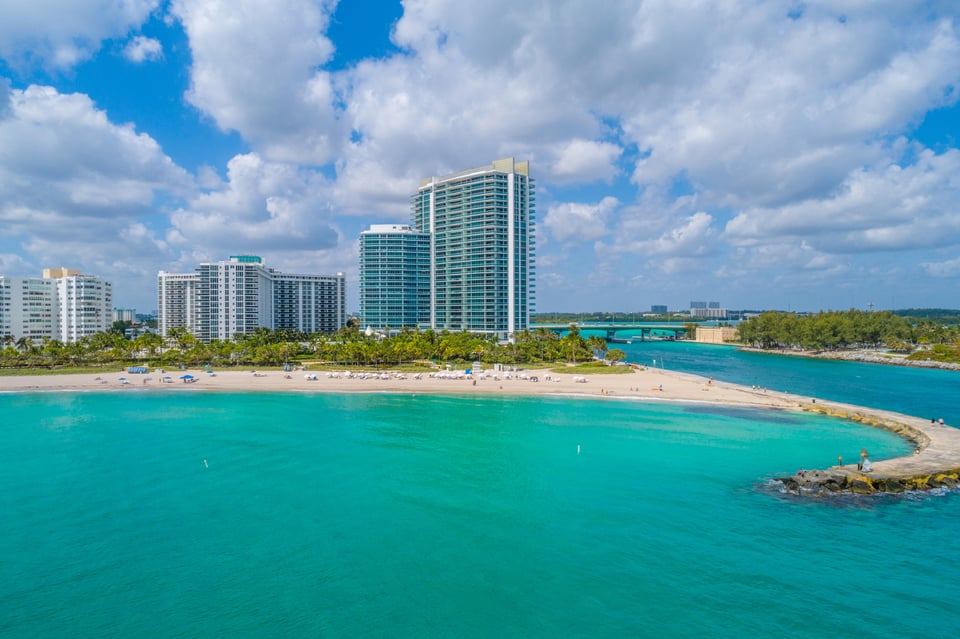 One Bal Harbour Neighborhood Guide: Living & Community