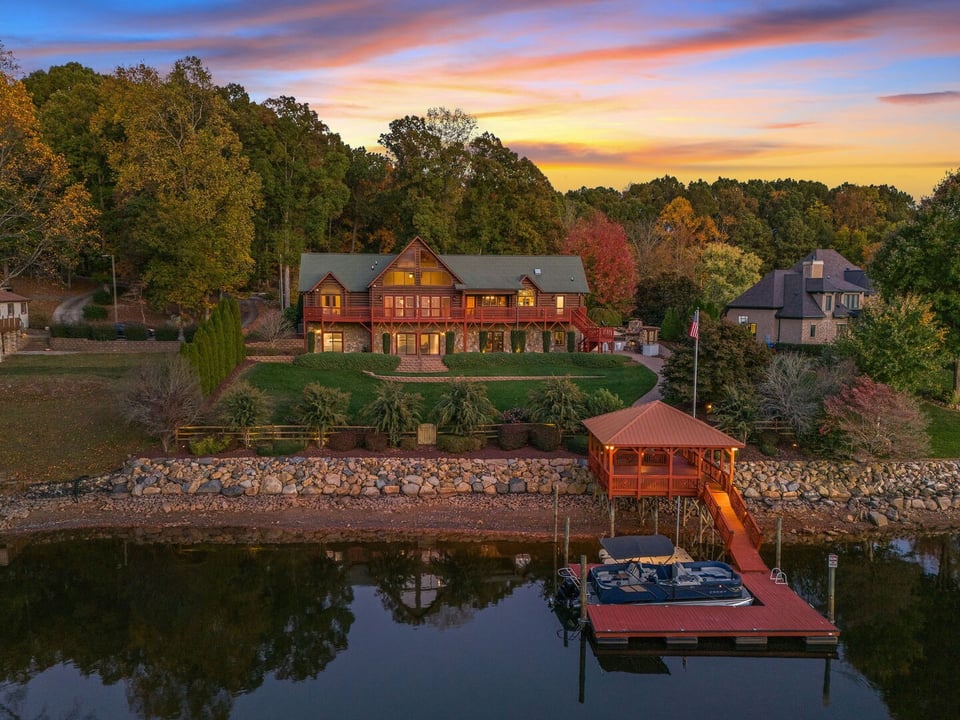 Sunset Hideaway | Southern Charm Realty & Retreats