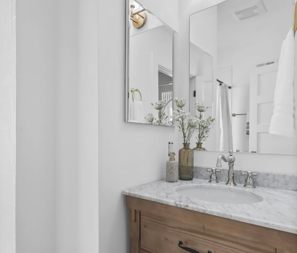Mastering the High-Low Game: Budget-Friendly Bathroom Reno Tips for ...