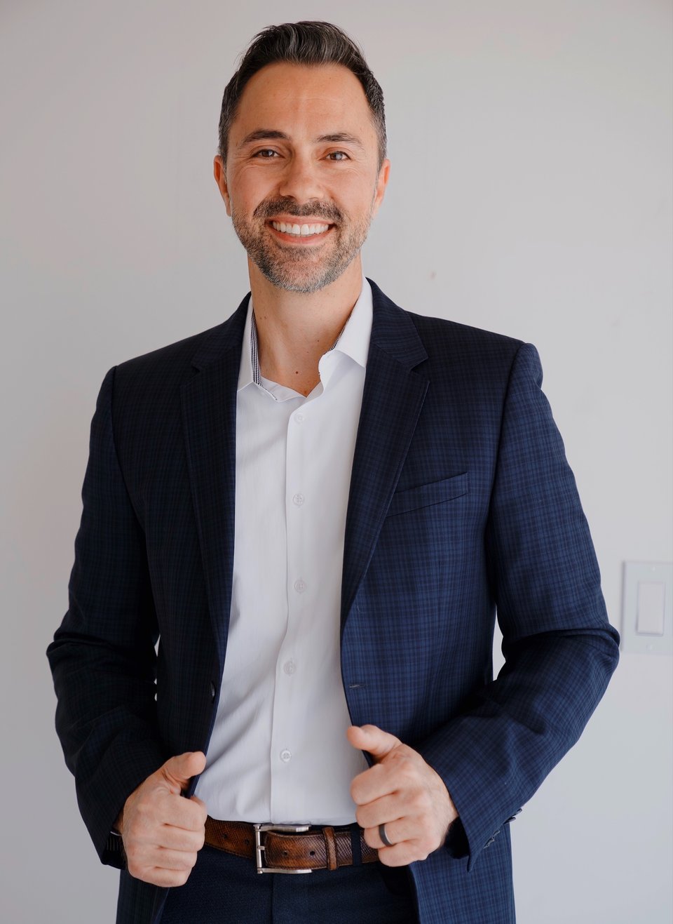 Derrick Brissette | SERHANT.