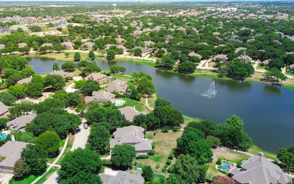 Neighborhood || River Place