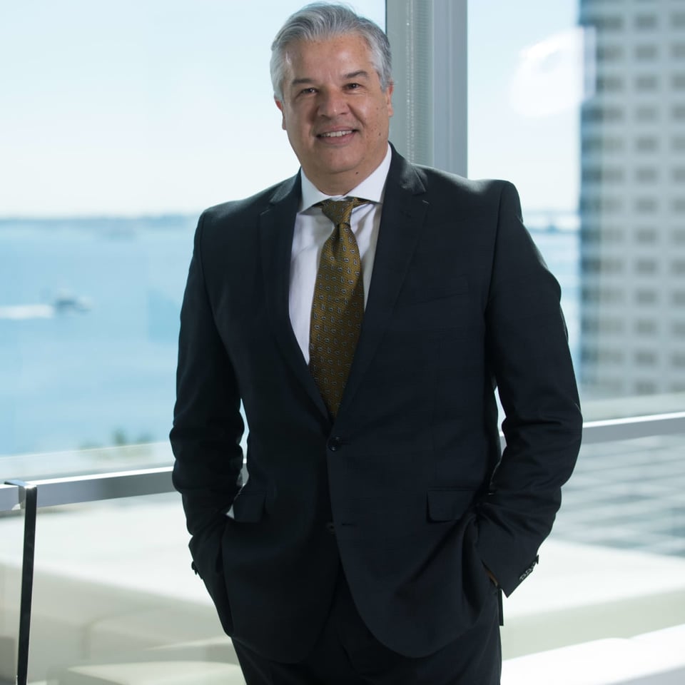 Victor Oliver | Signature Miami Real Estate - Estate Broker