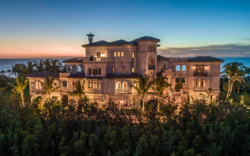 Bay Colony Real Estate | Area Guide | The Earls | Lappin Team