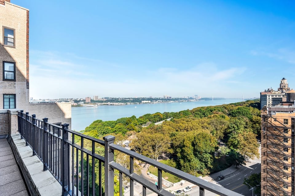 230 Riverside Dr Unit: 17O