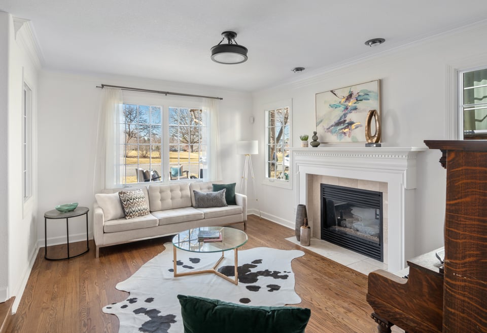 Parkside Luxury Living at Its Best | Kelli Barton