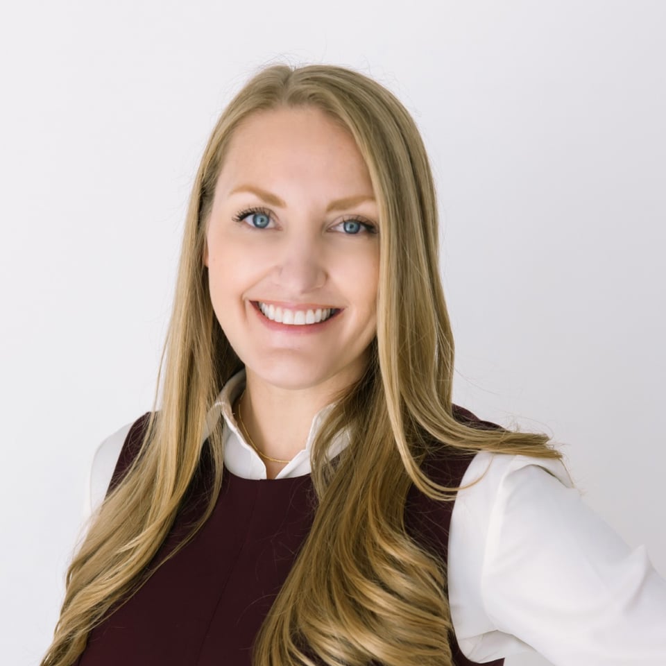 Meet Jessica Officer | Agent | Rebecca Lee Realty Group