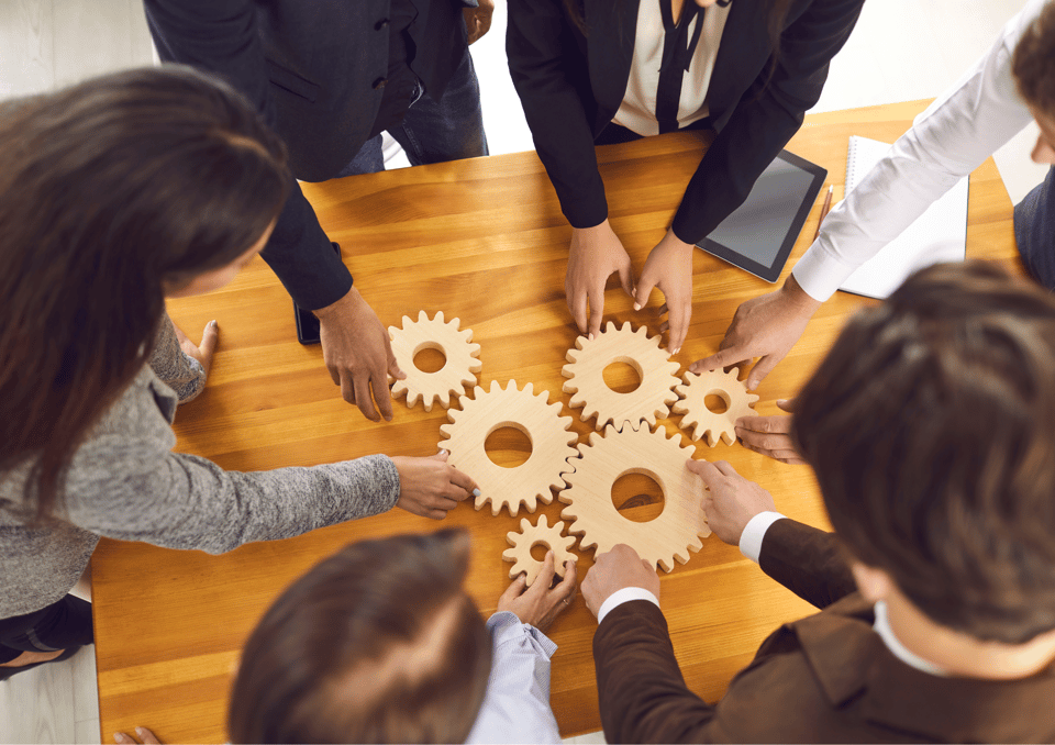 Real estate transaction process Key players in real estate deals Roles ...