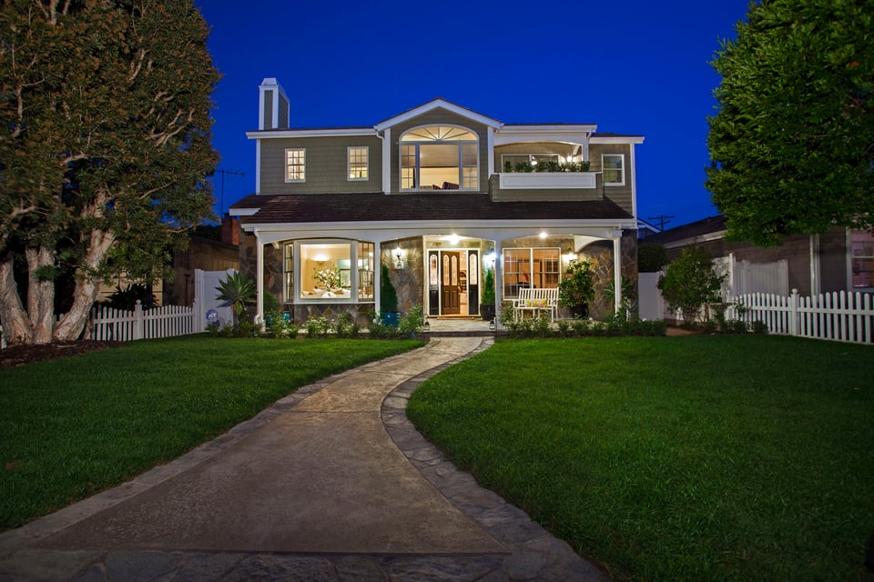406 Aliso Ave