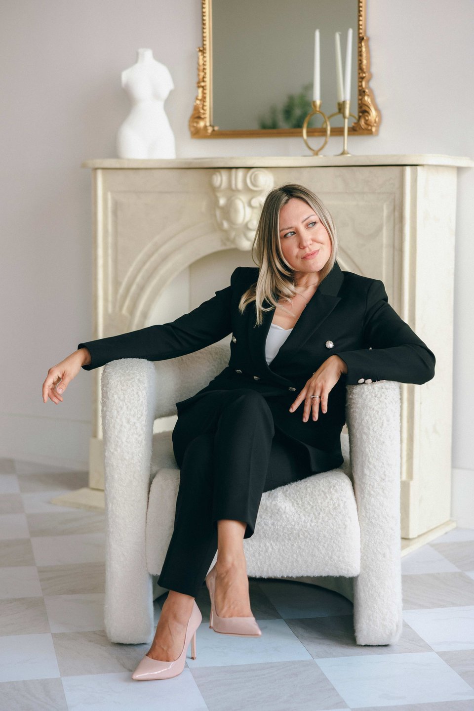 Alexandra Smirnova Leasing Agent in Chicago | Discover Luxury Living ...