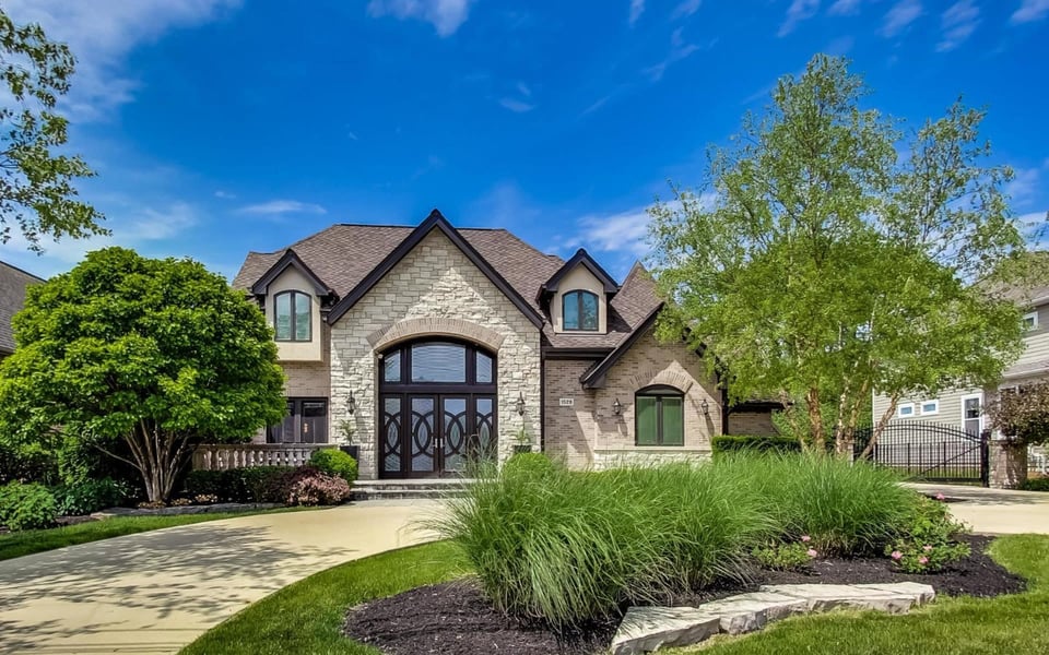 Buying a Home in Arlington Heights | Blog | Holly Connors