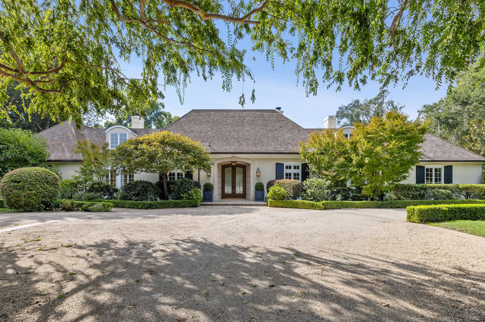 2 Barry Lane | Stephanie Elkins