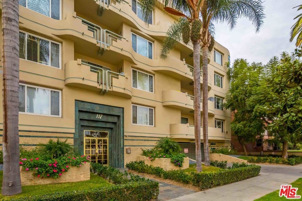 117 N Gale Dr #202 | Nourmand & Associates | Beverly Hills Real Estate