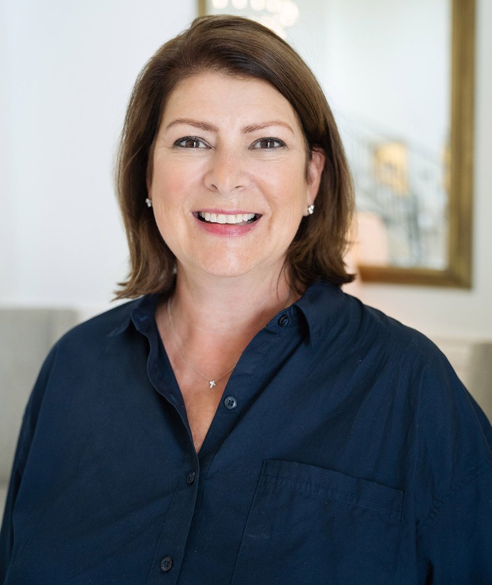 Meet Dawne Davis: Premier Real Estate Advisor