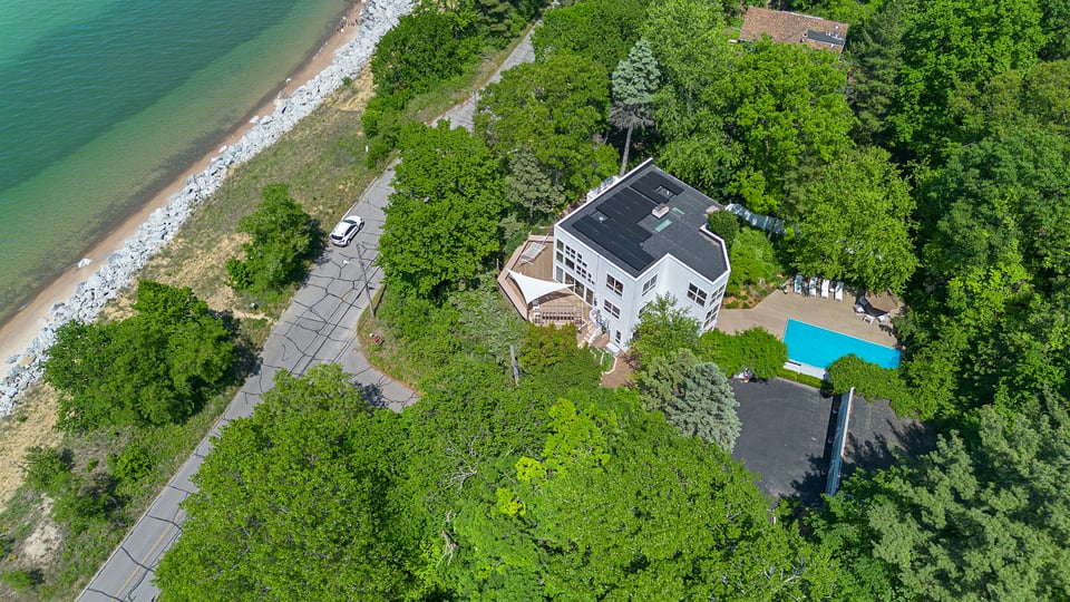 301 E Lake Front Drive