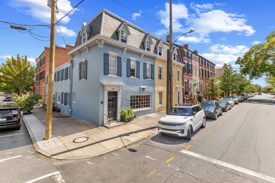 200 S Pitt St.