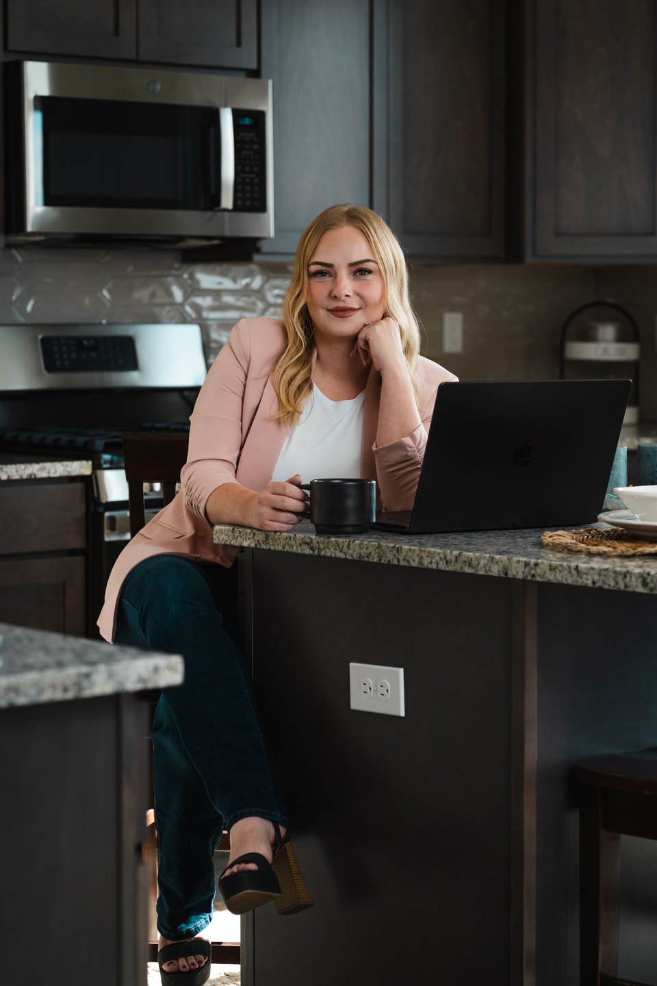 Your Top Real Estate Agent Destiny George - Expert