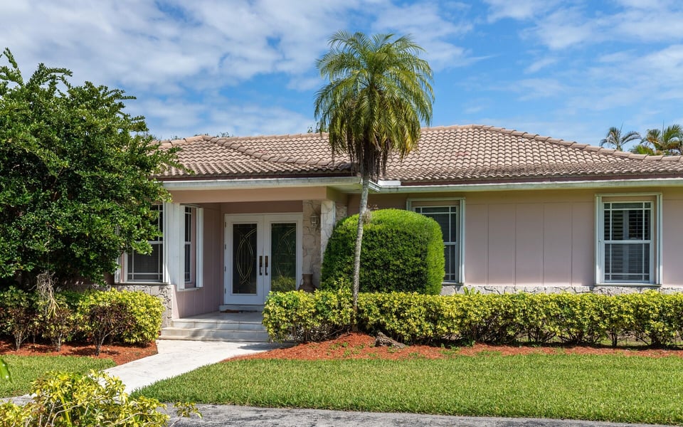 Explore Coral Springs Real Estate – Luxury Living Awaits