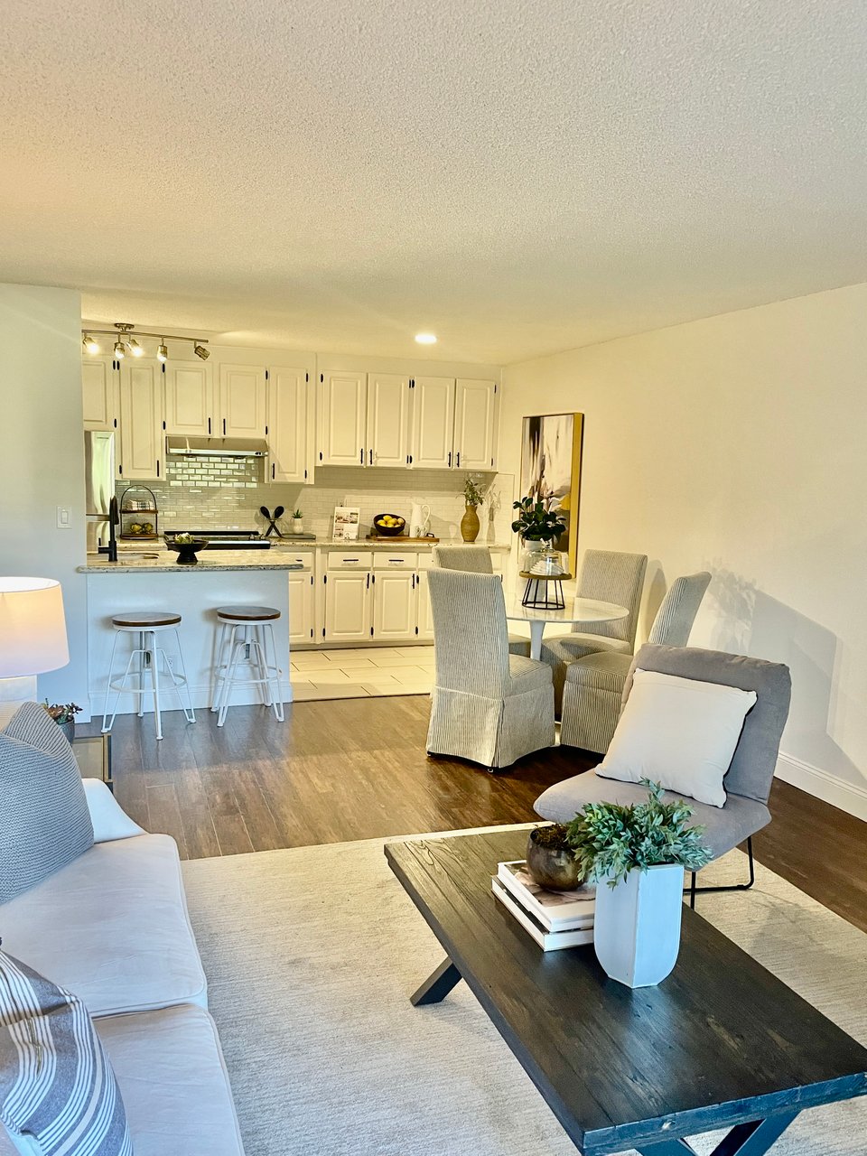 A new chapter on a new coast | Jenn Collins Group | Compass