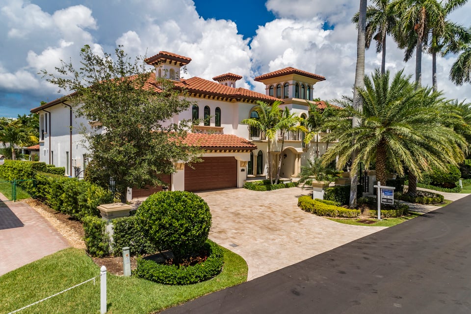 Impeccable Estate | Tim Elmes