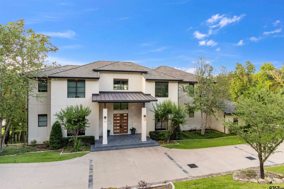 Top 7 Tyler Luxury Home Trends | Amy Egaña Group