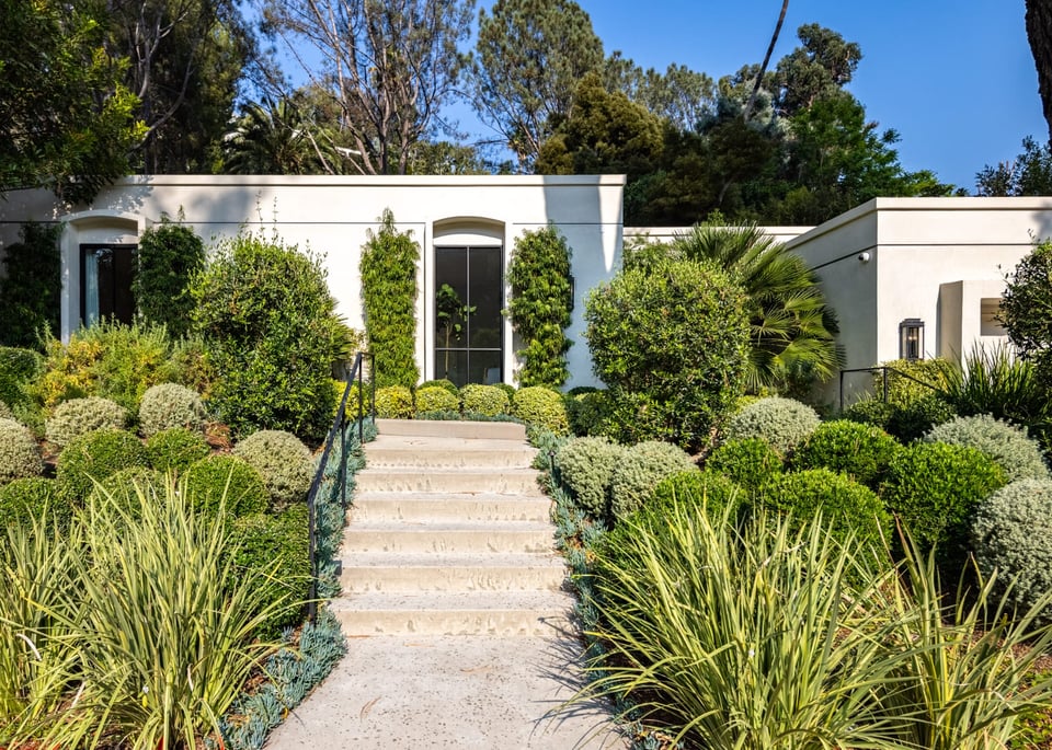 1114 Sutton Way, Beverly Hills