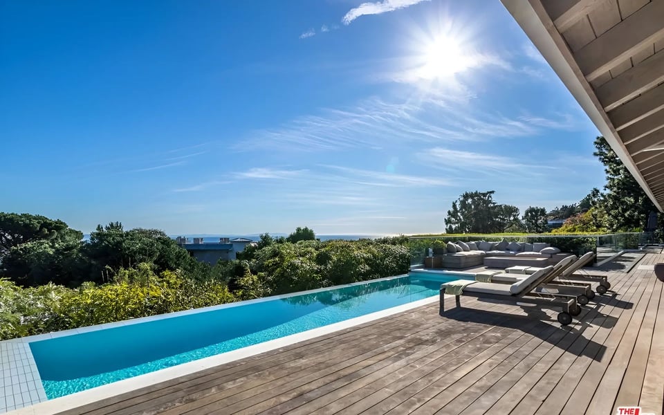 Living in Brentwood, CA | Leonard Rabinowitz