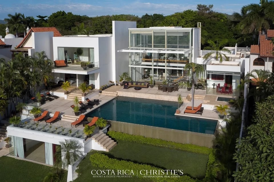 Casa Crystal