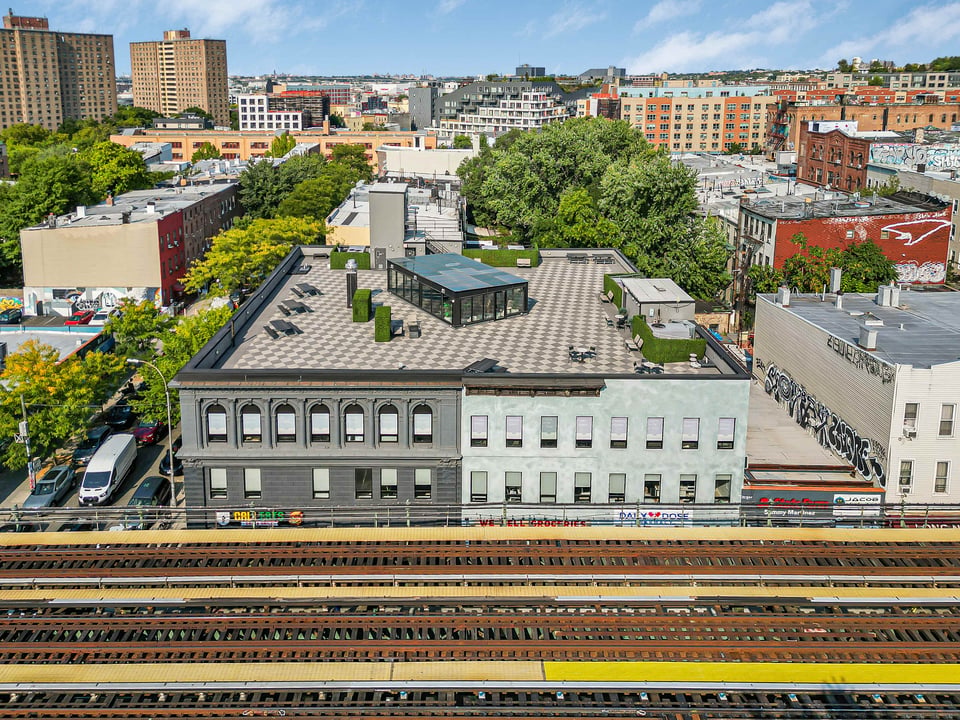 Broadway Terrace 🏙️ - Rooftops