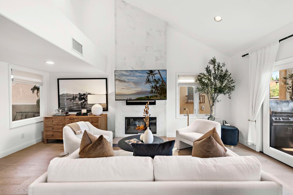 718 1/2 Marguerite Avenue | Casey Lesher