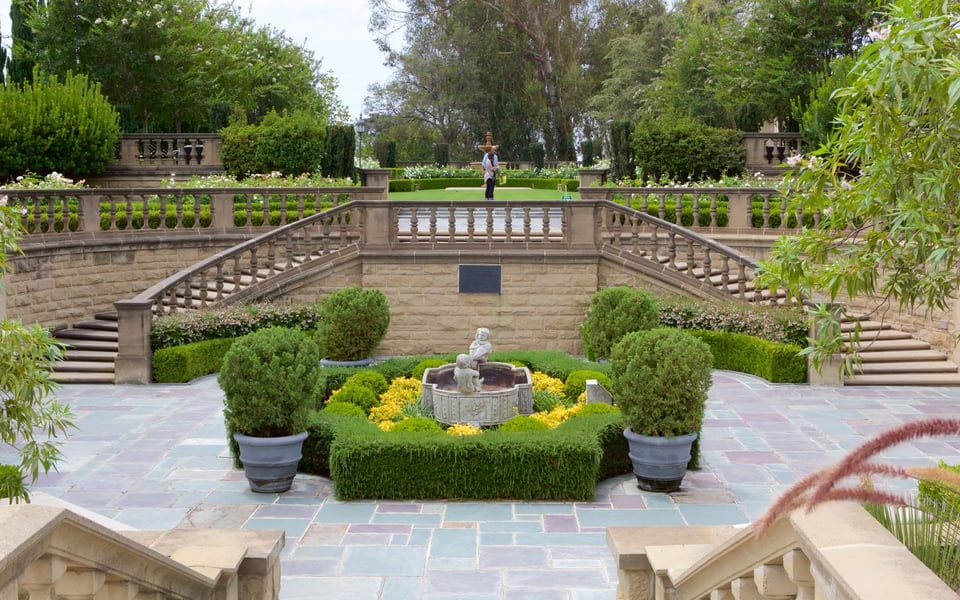 Architectural Landmarks in Brentwood | Leonard Rabinowitz