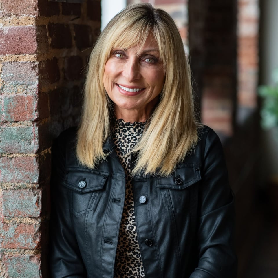 About Dawn Roslon | RE/MAX Tru