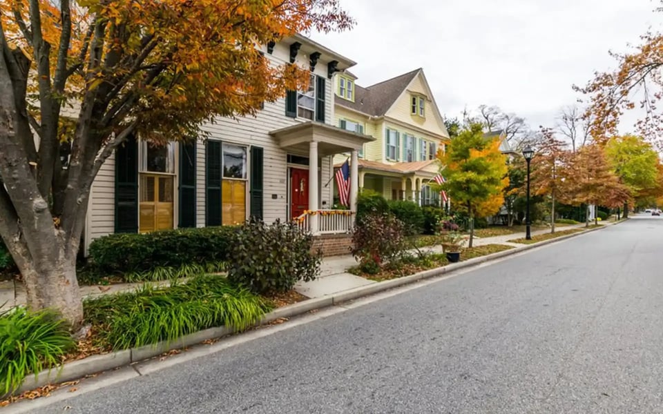Cottage City | Neighborhood Guide | Keri Shull Team