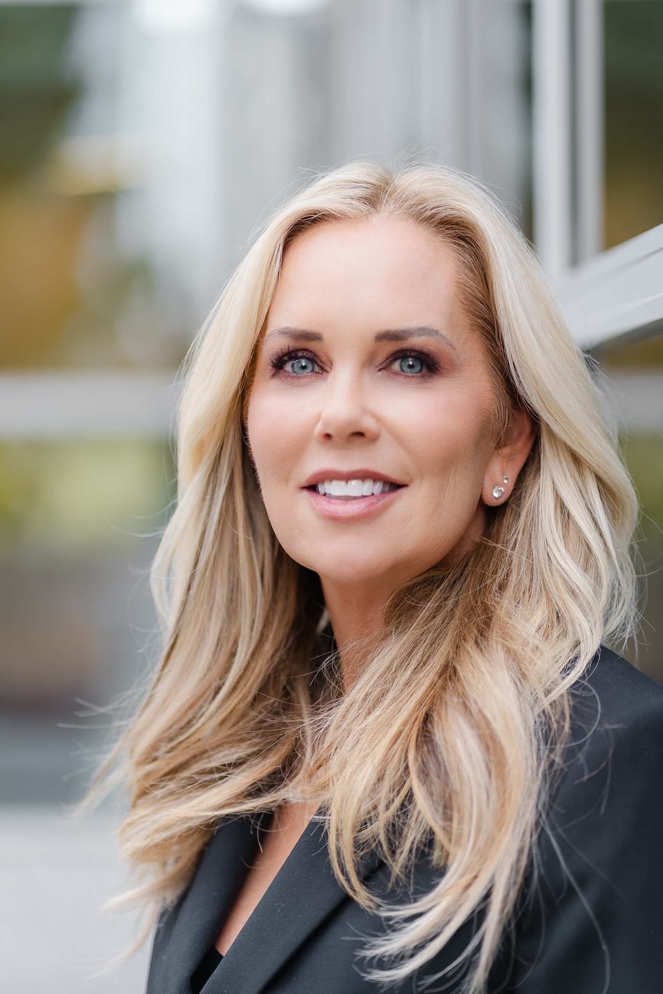 Beth Lazar | Real Estate Experts - Chief Executive Officer